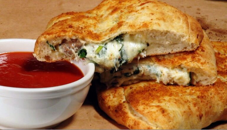 Descubriendo el calzone, una delicia napolitana - Recetas mediterráneas
